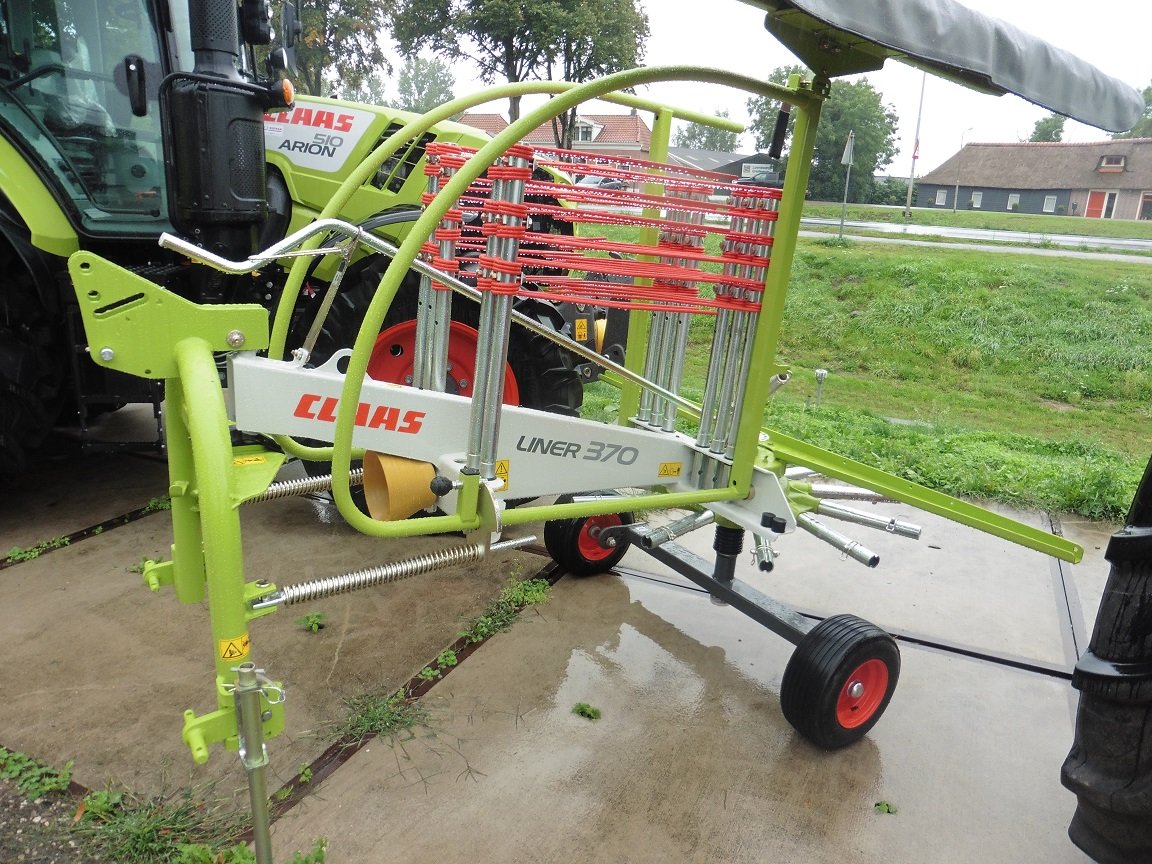 Afgeleverd: Claas Liner 370